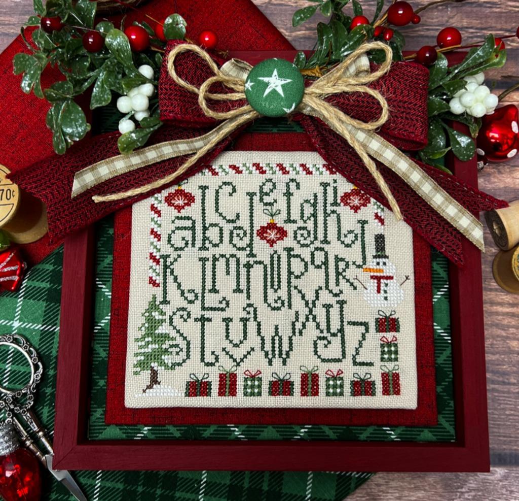 Christmas Alphabet Cross Stitch Kit - Incl Pattern, Aida, Floss, Fabri ...